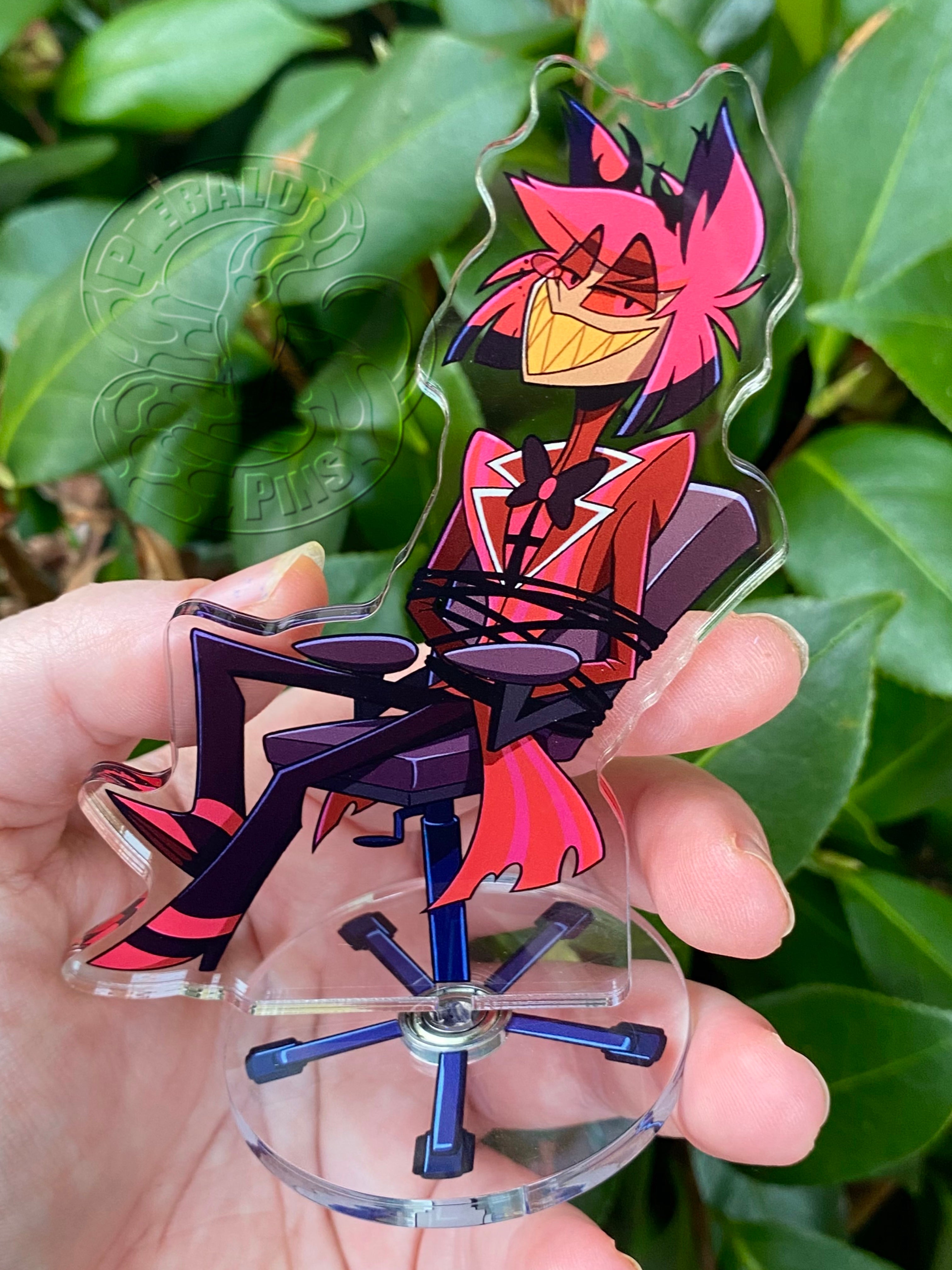 Captive Audience Spinning standee – PiebaldPins